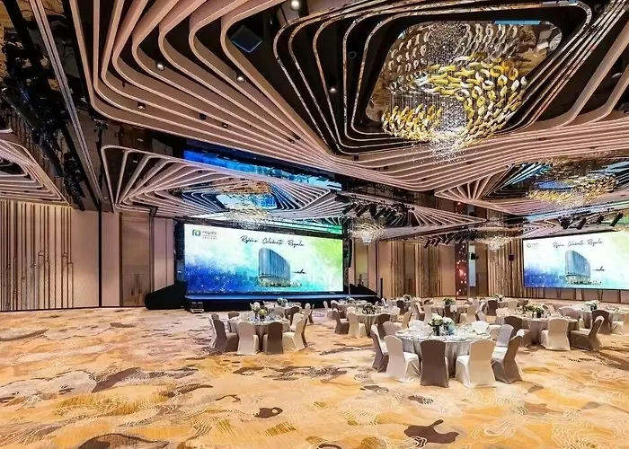 REGALA SKYCITY HOTEL BY REGAL HOTELS, HONG KONG